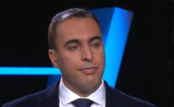 L’entrée singulière en écriture de Mahmud Nasimi, exilé Afghan.